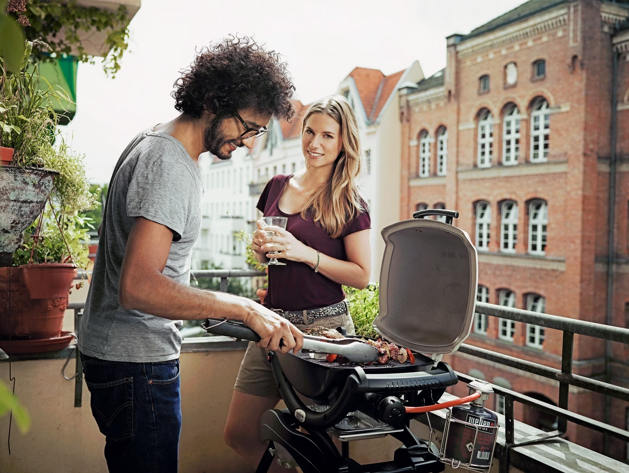 Liten grill - perfekt for deg med begrenset plass | Elkjøp
